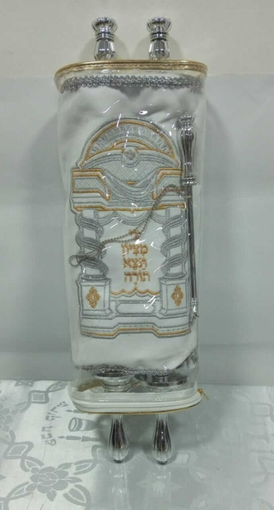 Sefer Torah Ashkenazi – EtzSimja